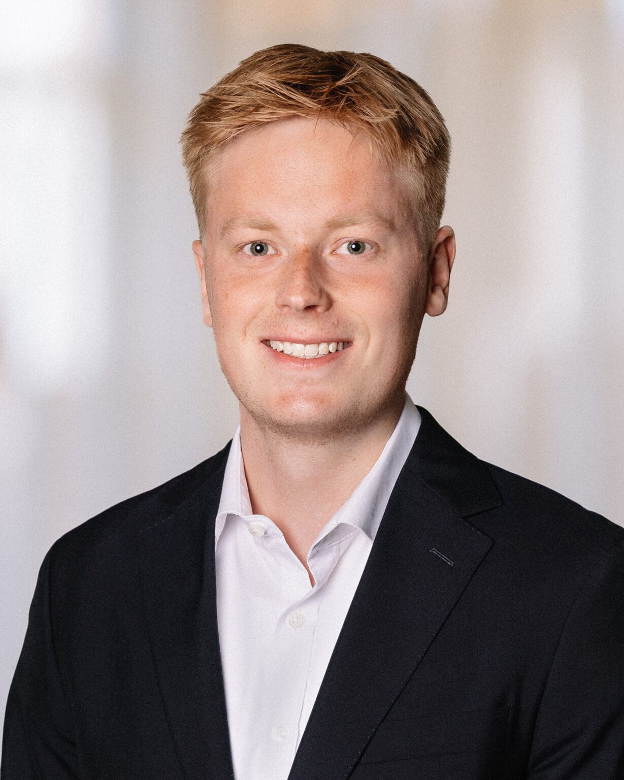 Oliver Øverup - AIP